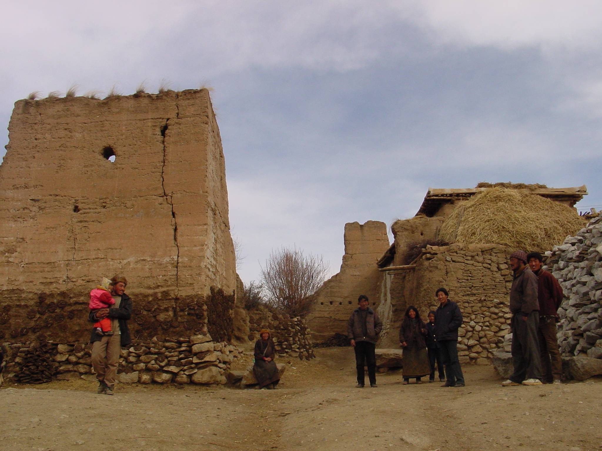 File:Lakar house today.jpg - Rigpa Wiki